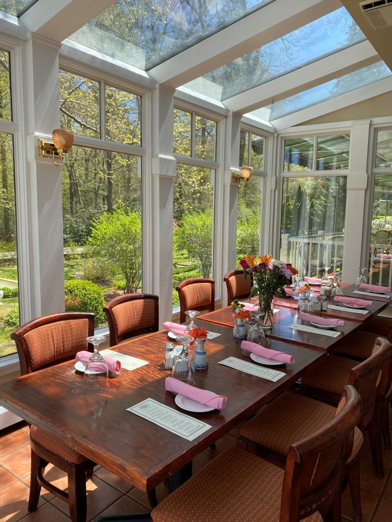Local Restaurants - Ivoryton Playhouse